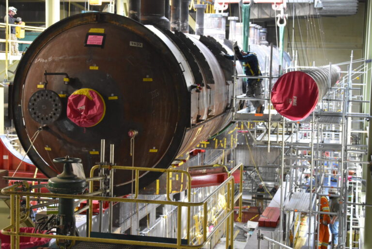 Bruce Power marks milestone with steam generators placed into Unit 3 ...