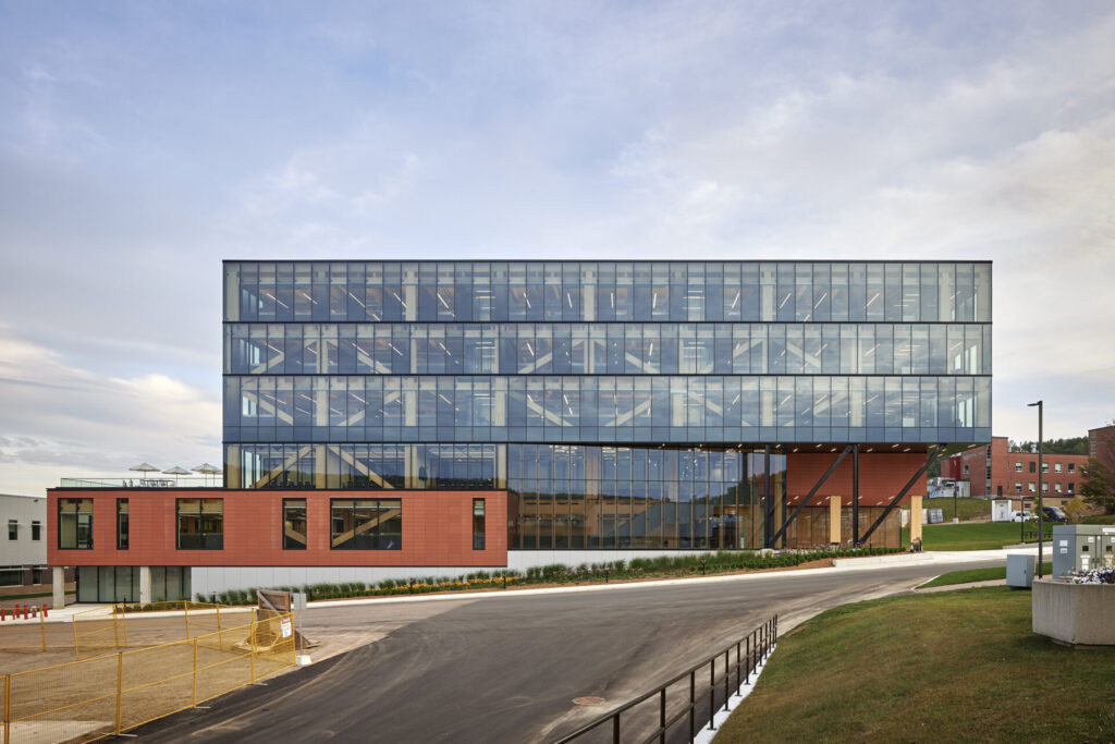 AECL selects preferred bidder to manage and operate Canadian Nuclear ...
